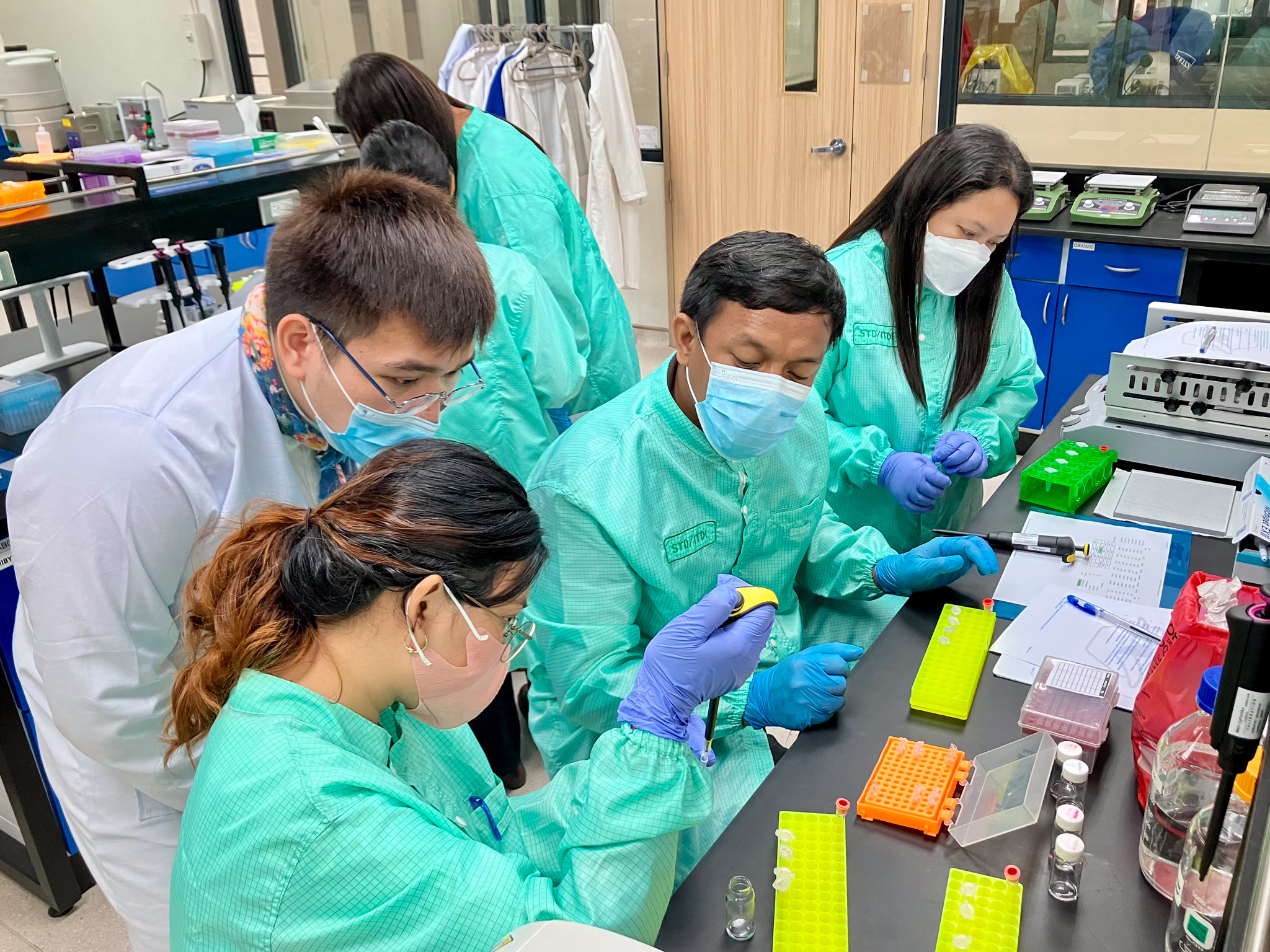 PPMF conducts LC-MS Proteomics training for ITDI – Philippine Genome Center